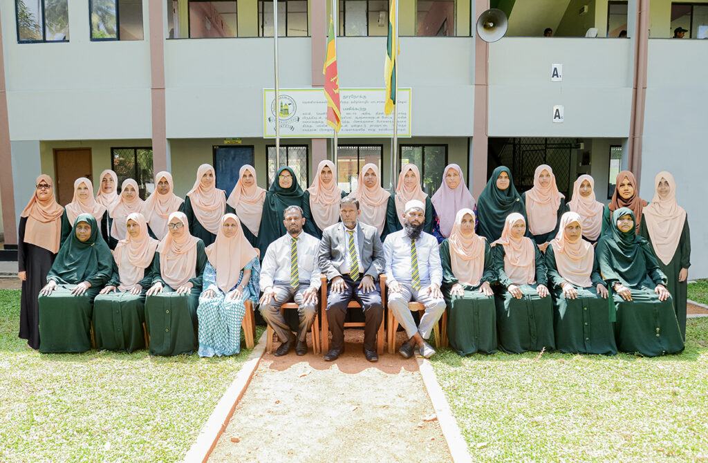 Teachers and Admins – Zahira College